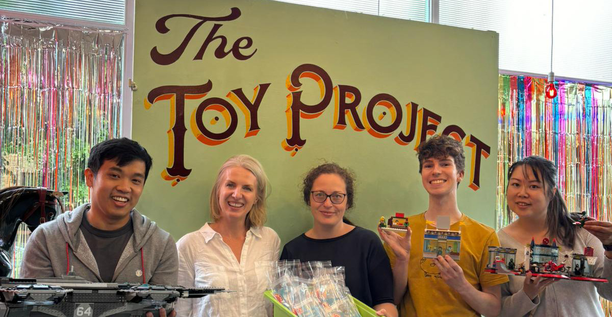 Toy Project Volunteer Day for Team Rainbow | Rainbow Designs - The Home ...